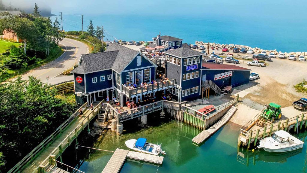 Hall's Harbour, NS | Bay of Fundy Tides & Fresh Lobster Haven